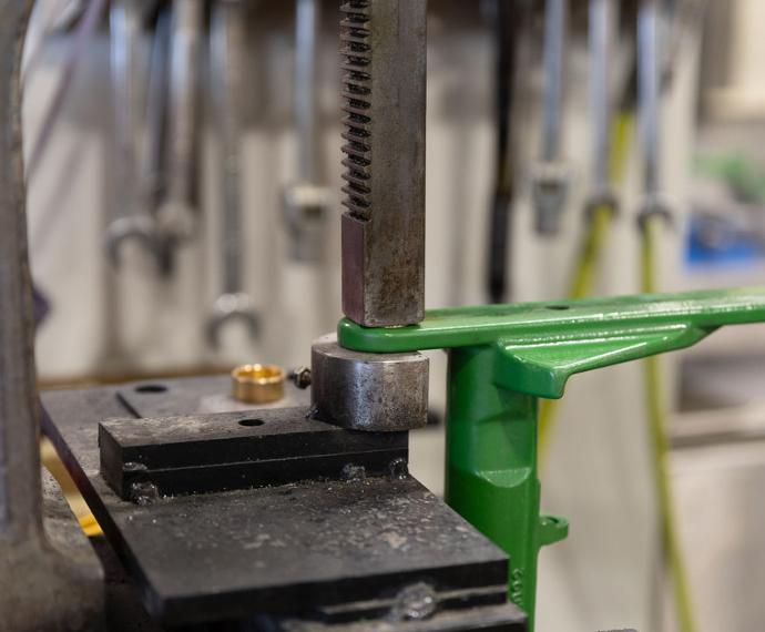 Parallel Arm Rebuilding | Solid Rock Ag Solutions